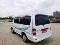 China Jinbei Hiace Used Mini Bus Cargo Van 8seater 2017 Second Hand Coach Bus for sale