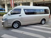 China Kinglong Hiace Used Mini Coach 14 Seats Gasoline Engine 2017 for sale