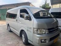 China 2015 Year 10 Seats Used Toyota Hiace Mini Bus With 2TR Engine Gasoline for sale