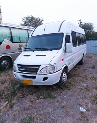 China 2017 Year 23 Seater Used Bus With Leather Seat Air Conditioner In Good Condition for sale