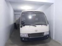 China Used Mini Bus Toyota Coaster 2TR Gasoline Engine 30seater Left Steering for sale