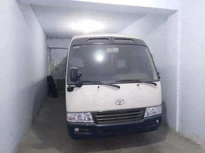 China Used Mini Bus Toyota Coaster 2TR Gasoline Engine 30seater Left Steering for sale