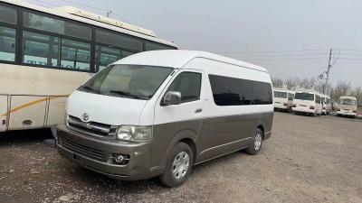 China Japanese Used Buses Toyota Hiace 15 Seats Second Luxury Minibus Oil Front Engine Charger Plug for sale