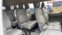 China Japanese Used Buses Toyota Hiace 15 Seats Second Luxury Minibus Oil Front Engine Charger Plug for sale