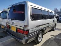 China Used 14 Passenger Bus Air Conditioner Sliding Window 14 Seats Diesel Engine Golden Dragon Hiace XML6532 for sale