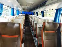 China Used Bus And Coach Middle Passenger Door 50 Seats Wechai Engine USB Charger A/C 2nd Hand Youngtong Bus ZK6119 for sale