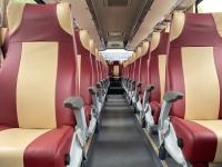 China Used Luxury Buses 51 Seats Green Color 12000kg Curb Weight EURO IV Yuchai Engine Kinglong Bus XMQ6113 LHD/RHD for sale