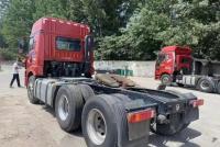 China Second Hand Horse Box Trailer 2021 Year Red Color 6×4 Drive Mode Weichai Engine 460hp Used FAW Tractor Truck for sale