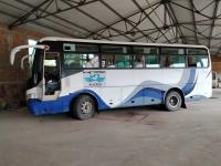 China Used Shuttle Bus Front Engine 41 Seats Sliding Window Air Conditioner Leaf Spring 2nd Yutong Minibus ZK6892D for sale