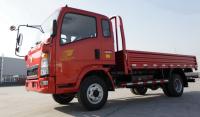 China Used Small Trucks 4×2 Drive Mode Loading 4-6 Tons Right Hand Drive Sinotruck Howo Lorry Truck for sale