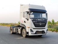 China Used Tractor Trucks Euro 5 DONGFNEG 4X2 Drive Mode Tractor Head  465hp Total Traction Mass 30 Tons LHD for sale