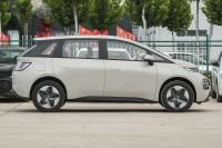 China New Energy Car Baojun Yunduo Model 360KM 136hp Left Hand Drive for sale