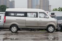 China Used Small Bus Jinebei X30L 7 Seats Oil Engine Commercial Minivan LHD for sale