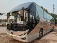 China 2020 Year Used Diesel Bus 56 Seats Double Door VIP Coach Bus Yutong ZK6137 for sale