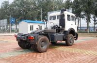 China 6 Tires Used Medium Duty Trucks 4*2 Beiben Head Tractor 300 Hp Flat Roof Euro 3 for sale