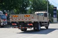 China Middle Goods Foton Cargo Truck Single And Half Cab 6.8 Meters Diesel Engine for sale