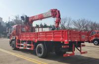 China Foton Truck Mounted Crane 4*2 Drive Mode 9 Tons Single Cab 220hp Left Hand Drive for sale