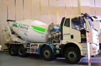 China Truck Mixing Concrete FAW J6L Model 8*4 Drive Mode 8 Cubic Tanker 320hp 4 Axles for sale