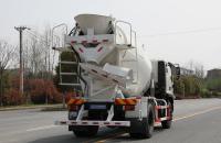 China Mini Concrete Mixer Truck Foton ES5 White Color 4m³ Mixing Tanker 4*2 Drive Mode for sale