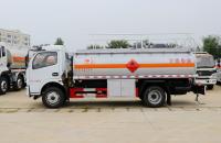China Small Oil Tanker 7.6 Cubic 4*2 Drive Mode Dongfeng New Truck Single Cab leaf spring for sale