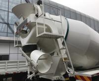 China Sinotruk HOWO 4X2 180HP 4cbm Concrete Mixer Truck Zz5167gjbg381CD1 for sale