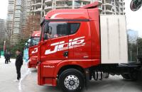 China Tractor Trailer Truck Jiefang JH6 6*4 Drive Mode 510hp CNG Weichai Engine Euro 6 for sale