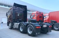 China Faw Tractor Truck J6P Logistics Distribution 560hp Powerful Engine 10 Tires High Roof for sale