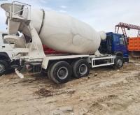 China Lowest Price Mixing Mixer 10 Wheels HOWO 6X4 8cbm 9cbm 371HP Concrete Mixer Truck for sale