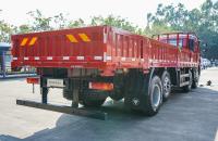 China Used Sino Cargo Truck Yuchai Engine 270hp 8*2 Drive Mode 2 Seats Single Sleeper for sale
