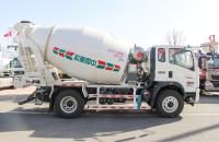 China Concrete Mini Truck Mixer HOWO 4×2 Weichai Engine 220hp 4 Cubic Single Axle 6 Tires for sale