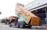 China Sino Truck New Urban Construction Debris 6*4 Drive Mode 10 Tires Low Roof Left Hand Drive for sale