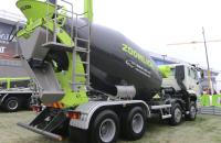 China Concrete Mixer Truck Ghana Hohan J5G 8*4 Chassis Zoomlion Tanker 8M3 Diesel Engine 310hp for sale