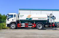 China Water Tanker Truck 4x2 Sinotruck Howo Weichai 220hp Double Rear Tires Single Row Cabin for sale