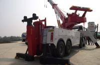 China Tow Truck Chinese Brand Sinotruck Howo 8*4 One - To - One Tow Truck 6-12 Tons Euro 3 Emission for sale