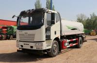 China Truck Sprinkler 4500mm Wheelbase FAW J6L Water Tanker 11000 Liters Manual Transmission for sale