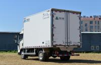 China Freezer Truck For Sale Sinotruck Howo 4*2 Single Axle Refrigerator Truck Van Box 20 Cubic for sale