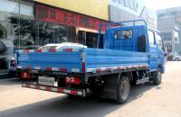 China Cargo Trucks In Ghana Light SAIC Truck 2 Rows Seats Flat Bed Box 2300cc Engine Displacement for sale