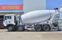 China Customized Heavy Mixer Truck 8 Cubic Sinotruck Howo T7 Cement Mixer With 10-Speend Gear for sale