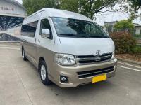 China Toyota Hiace 13-Seater Left-Hand Drive Electric Mid-Door Euro 4 Standard Champagne Gold Minibus for sale
