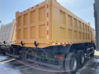 China Howo Sino Truck 2023 Yellow Color 6*4 Drive Mode Weichai 380hp Right Hand Drive Brand New for sale