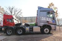 China HOWO Heavy Truck Tractor High Roof Deflector 6X4 Diesel 16 Gears 480 Horsepower National VI for sale