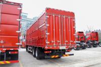 China FAW Jiefang Fence Truck Large Row Half Seat 560HP 8X4 9.4m AMT Automatic Transmission for sale