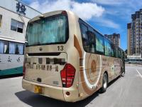 China Second Hand Tourist Bus 52 Seats 2020 Year Yutong Shuttle Bus ZK6125 Champagne Color for sale