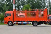 China Orange Body AMT High Roof Air Deflector Diesel 8 Speeds 250HP 6.8m Sitrak Fence Truck for sale