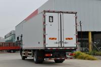 China Foton BJ5186 245HP 4X2 Single Axle 6.6m Double Door White Cargo Box Refrigerated Van for sale