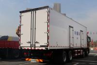 China FAW Jiefang CA5320 J6P Heavy Truck Refrigerated Truck Diesel 12 Gears 420 Hp 8X4 9.2m Cargo Box Three Doors for sale