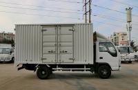 China Cargo Trucks Isuzu 15 Tons Lorry Truck Van Box Diesel Engine 5.2L Displacement 4*2 Drive Mode for sale