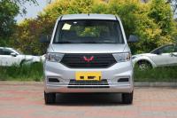 China Affordable New Wuling Hongguang V minivan 2022 1.2L 76 hp L4 Gasoline 2WD  Euro 6 For Export for Family use for sale