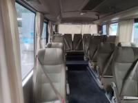 China ZK6729D63 Yutong Used Passenger Bus 10-23-Seater One Door Left-Hand Drive Luxury Bus for sale