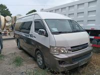 China 11 Seats Gasoline Used Hiace Bus 2nd Hand Mini Bus 2018 Year Jiu long Hiace Bus for sale
